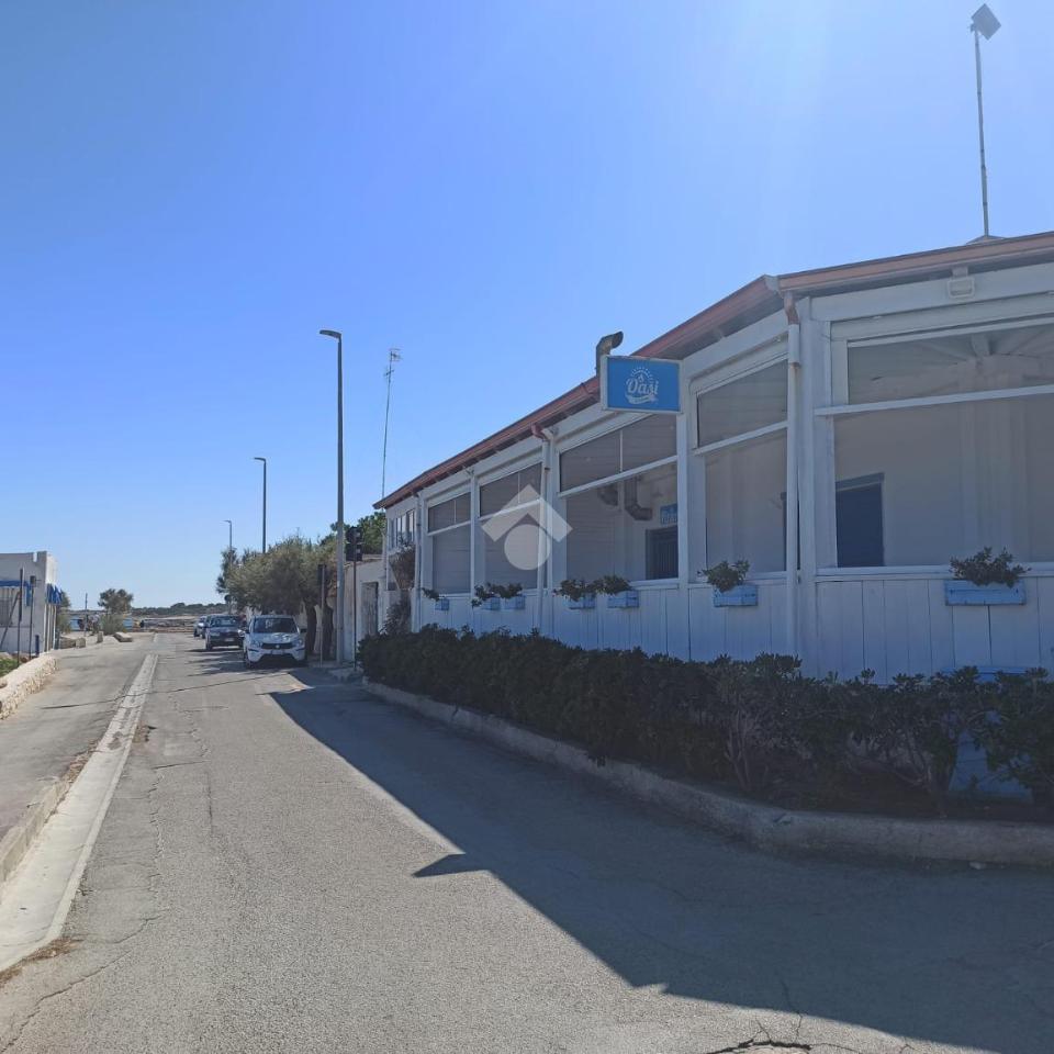 Negozio in vendita a Mola Di Bari