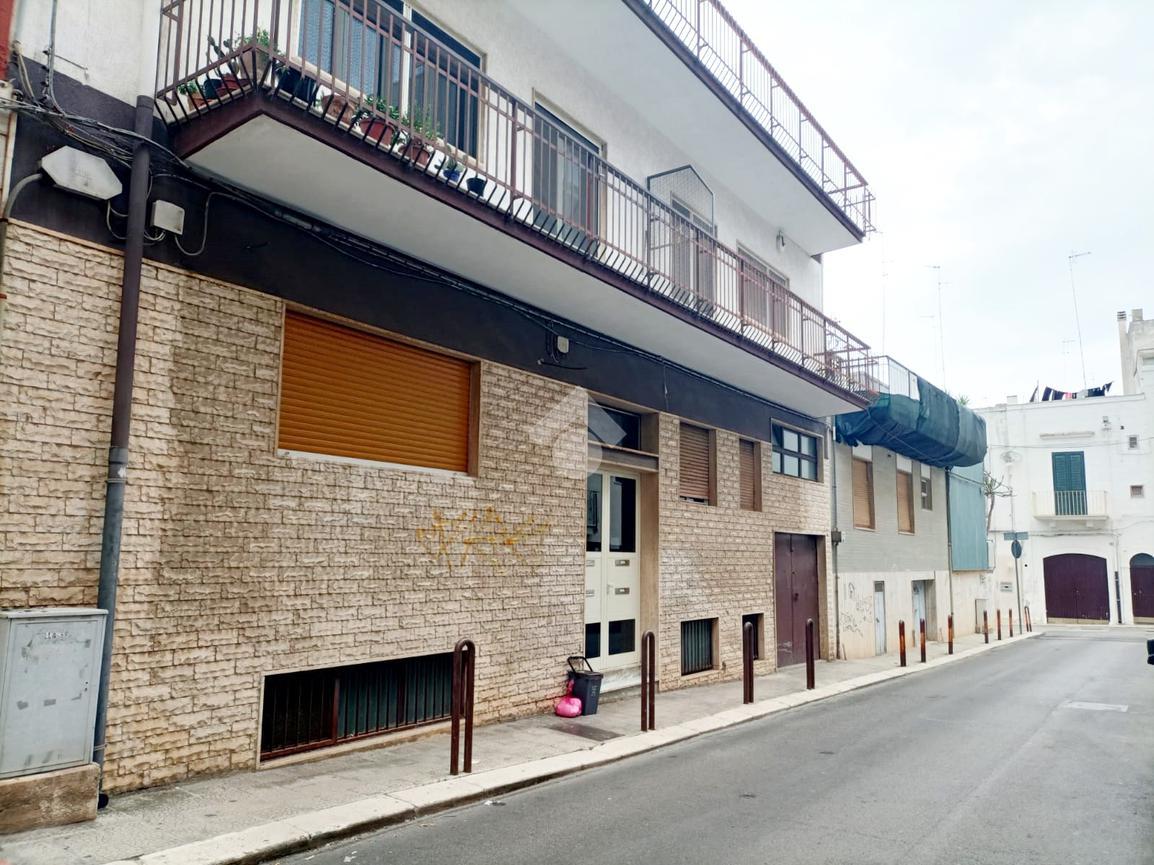 Quadrilocale in Via Sabin 7, Mola di Bari