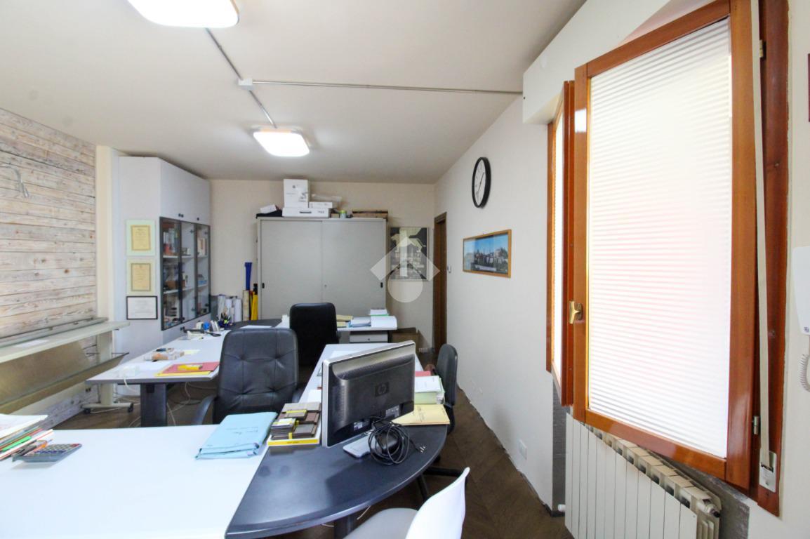 Ufficio in vendita a Alme'