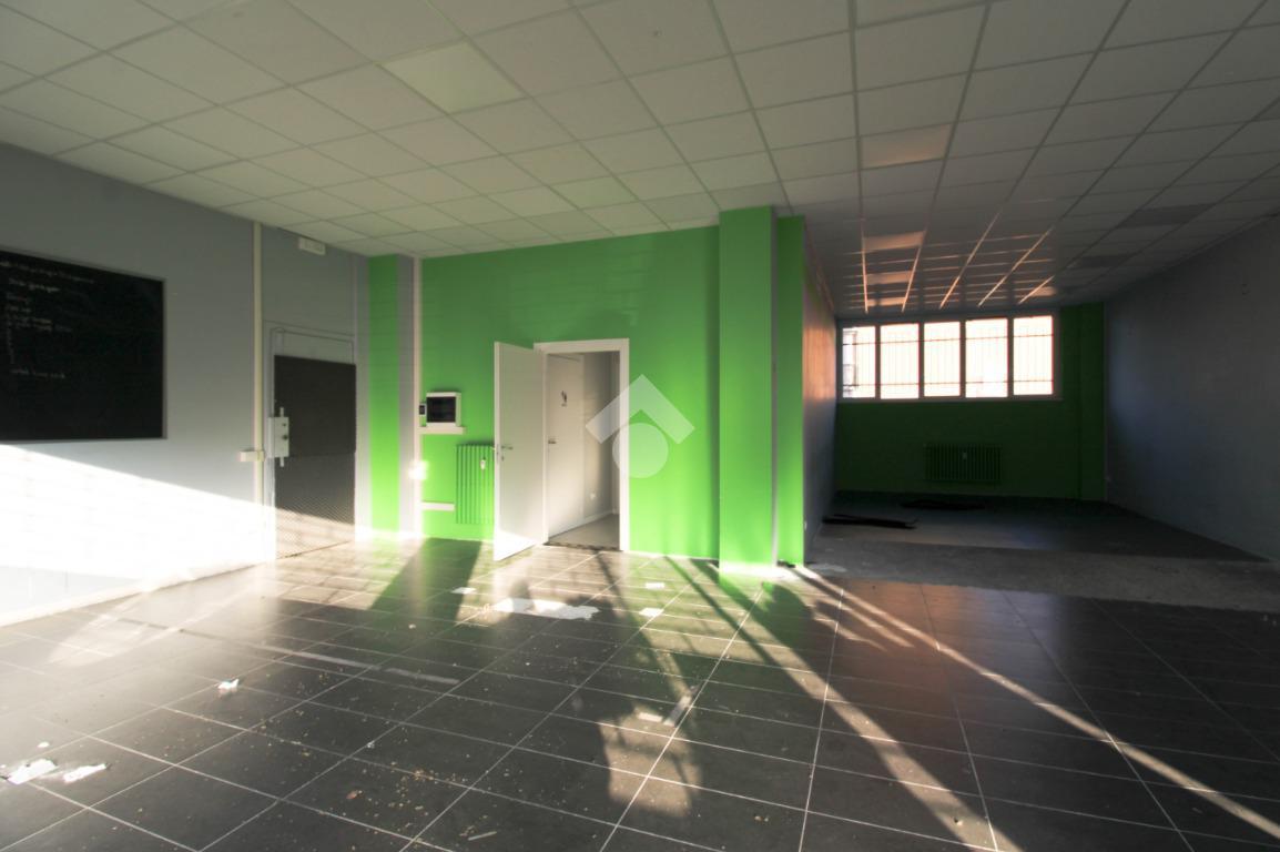 Negozio in vendita a Carvico