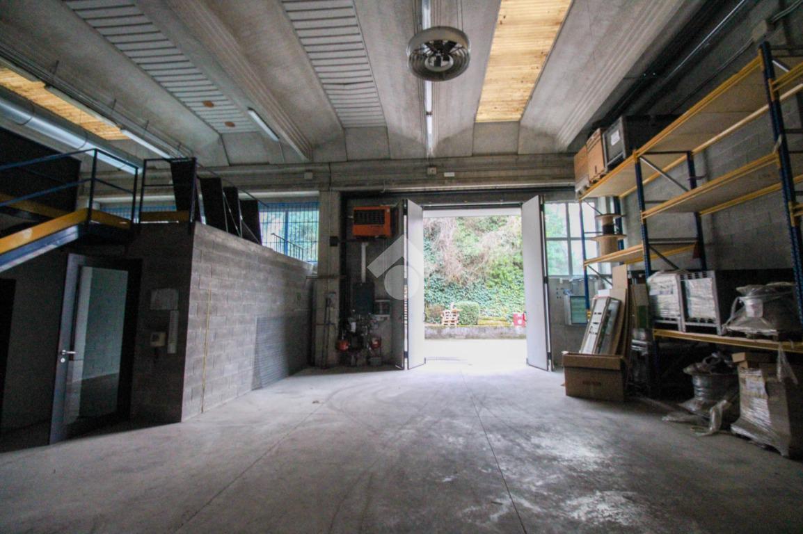 Capannone in affitto a Alzano Lombardo