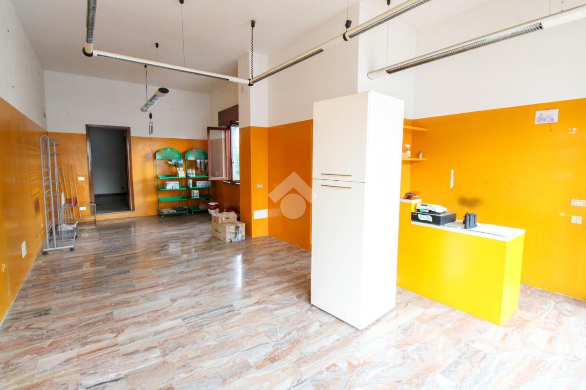 Negozio in affitto a Sorisole