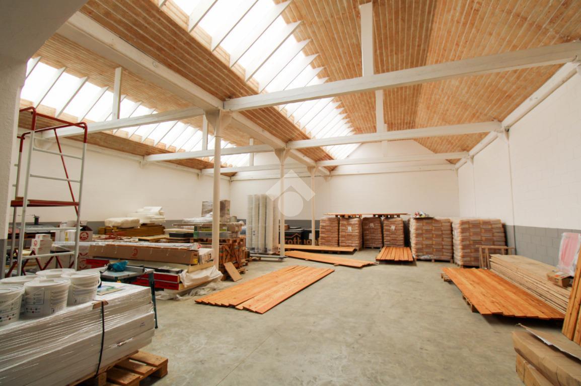 Capannone in affitto a Casnigo