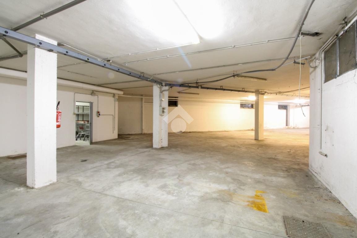 Capannone in vendita a Terno D'Isola