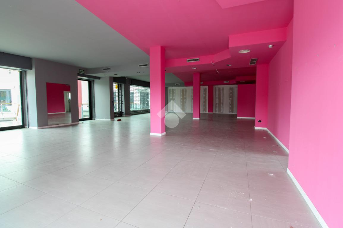 Ufficio in affitto a Carvico