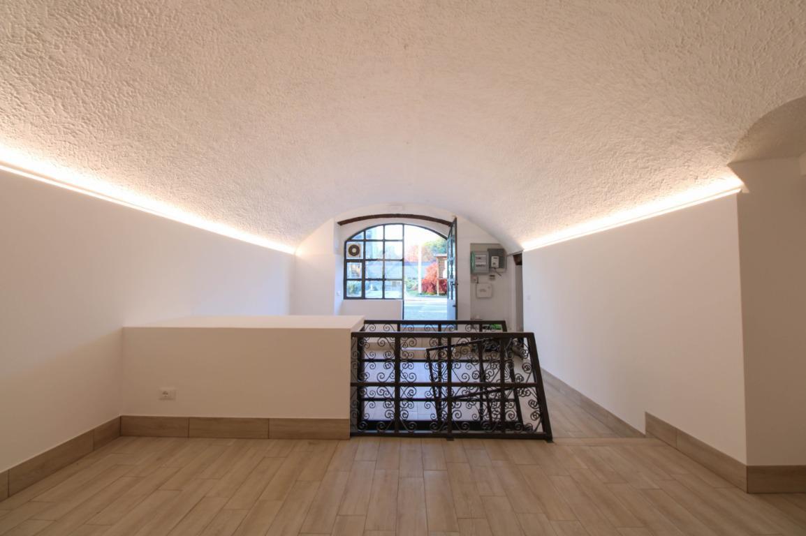 Negozio in vendita a Villa Di Serio