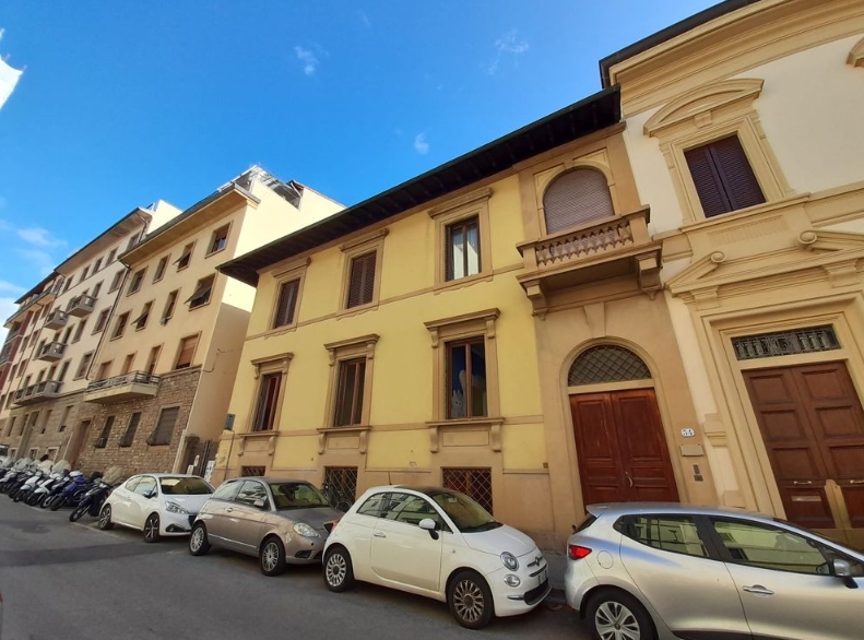 Appartamento in vendita a Firenze