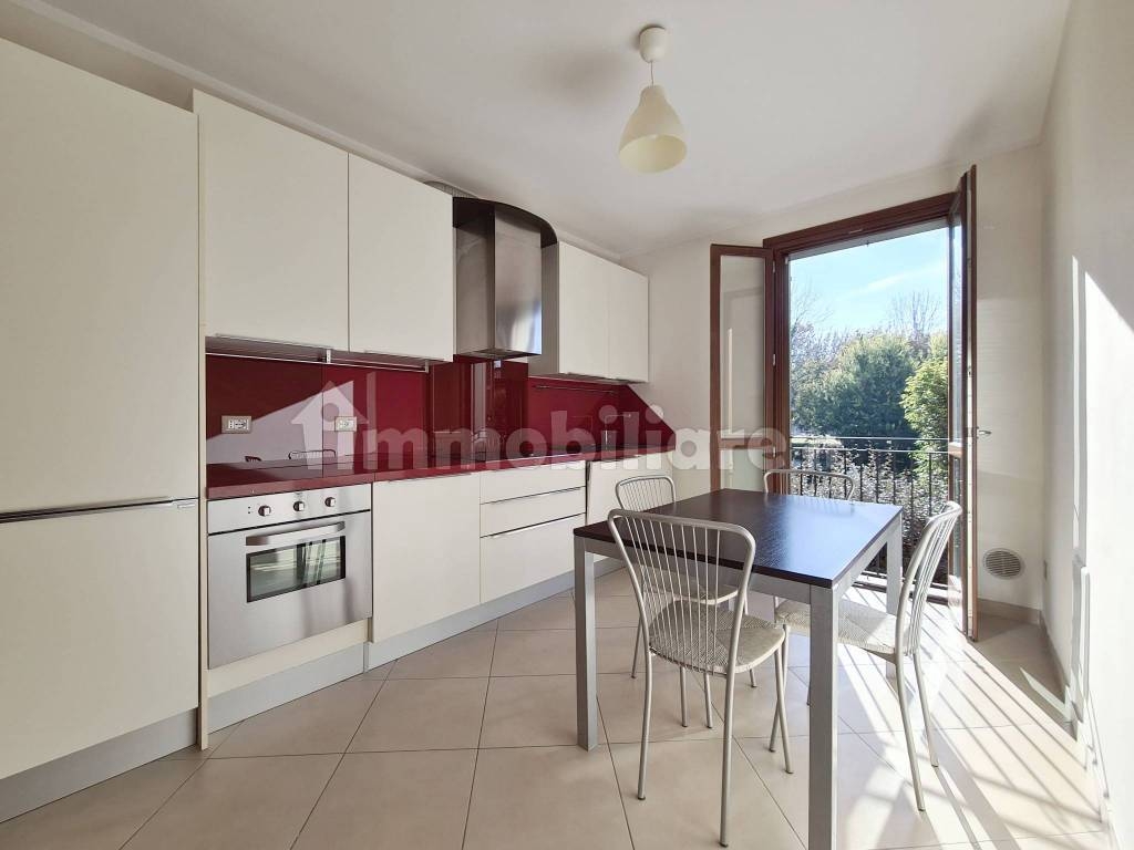 Villa bifamiliare in vendita a Reggio Emilia