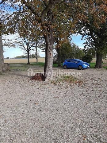 Rustico in vendita a Reggio Emilia