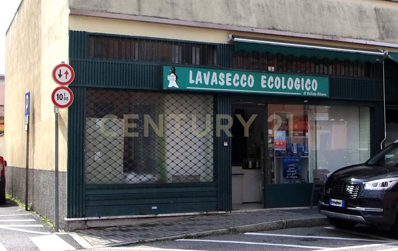 Negozio in vendita a Vanzago
