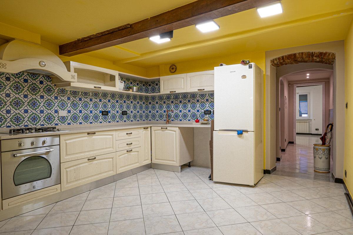 Appartamento in vendita a Genova