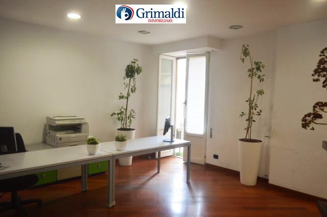 Appartamento in Via Domenico Scinà 161, Palermo