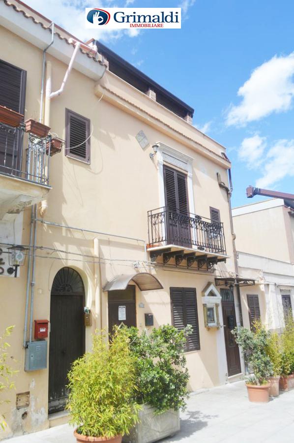 Appartamento in vendita a Palermo