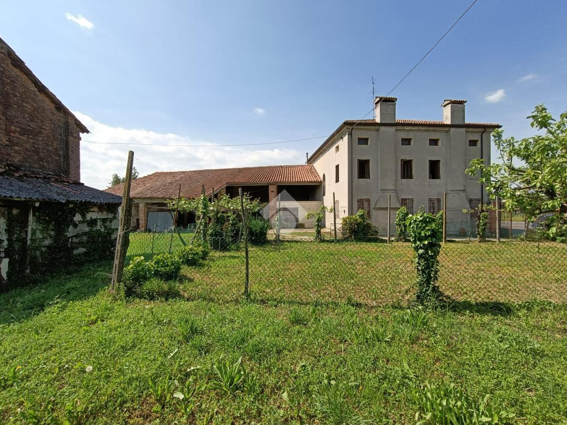 Rustico in vendita a Grumolo Delle Abbadesse