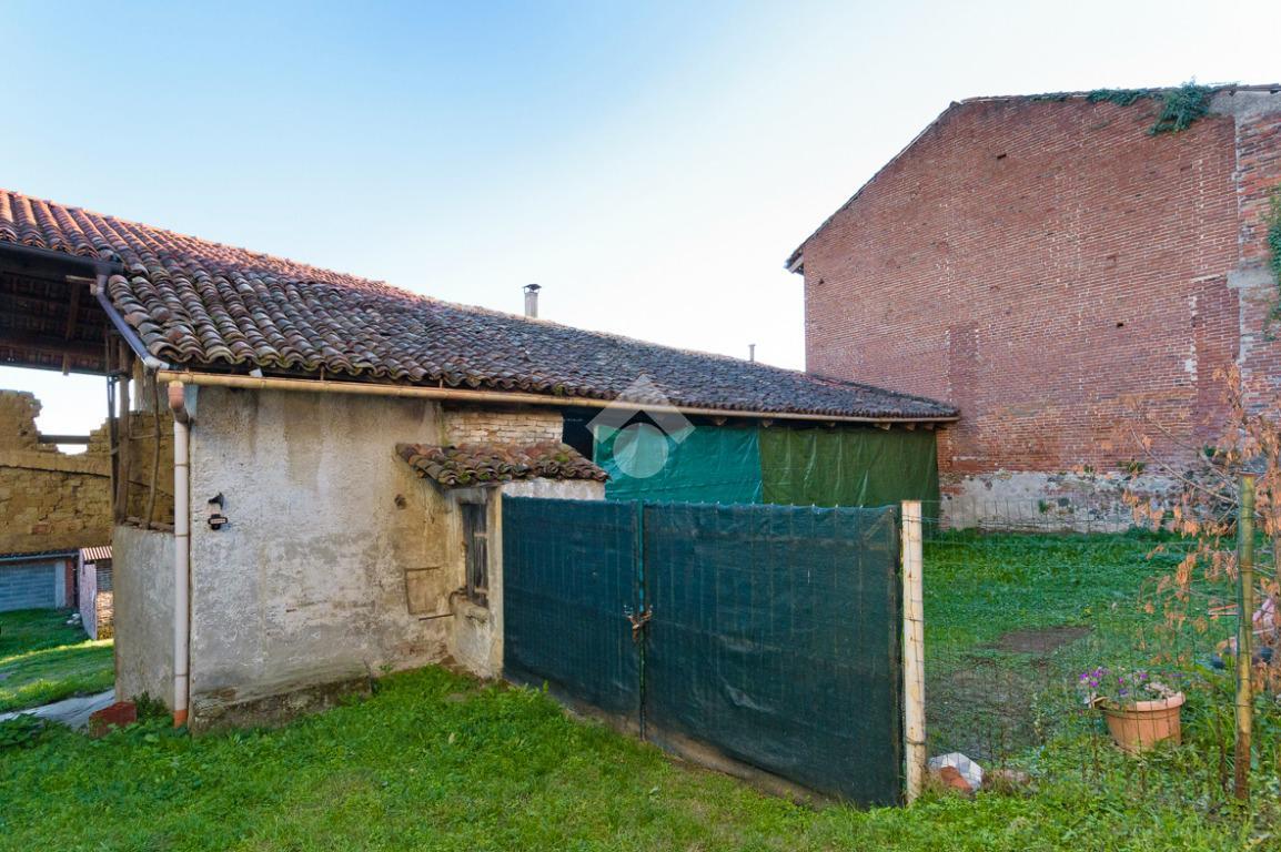 Rustico in vendita a Moncucco Torinese Foto-9
