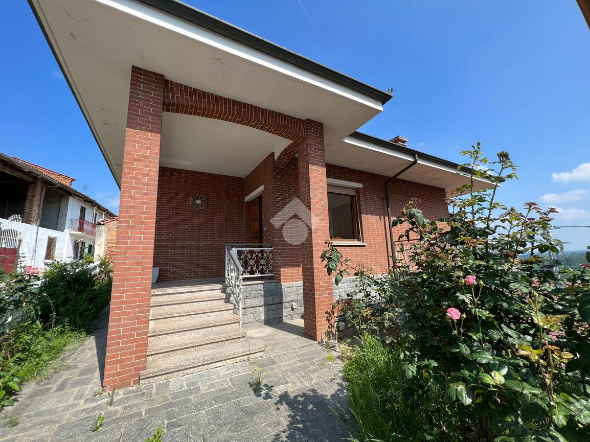 Villa in vendita a Chiusano D'Asti