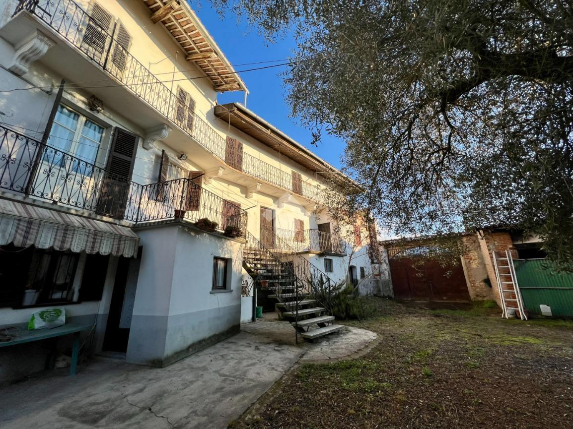 Villa in vendita a Passerano Marmorito