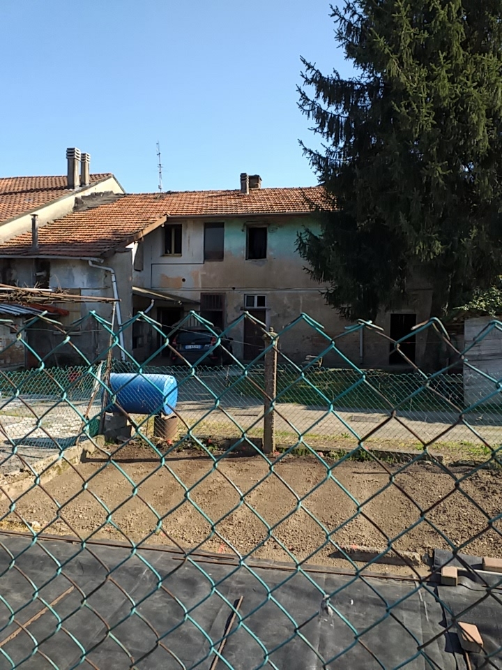 Casa indipendente in vendita a Lainate