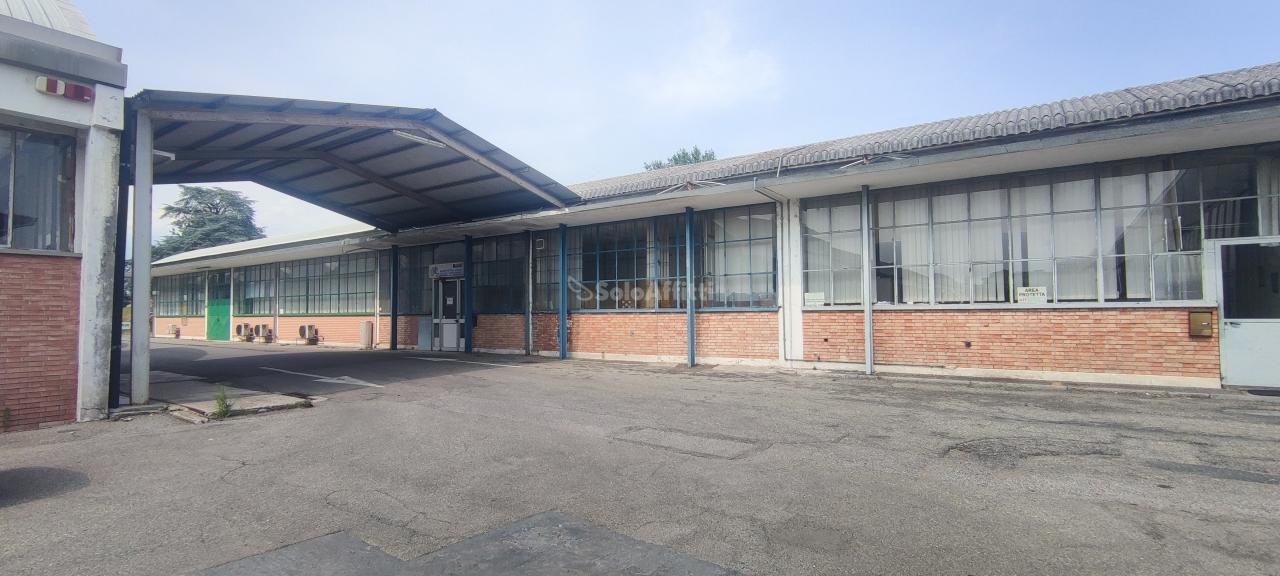 Capannone in affitto a Ivrea