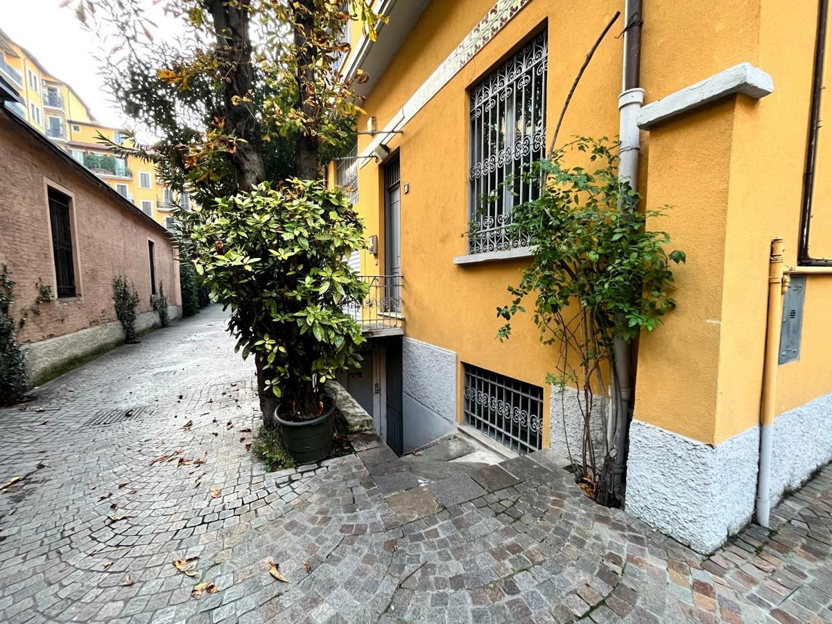 Magazzino in vendita a Milano