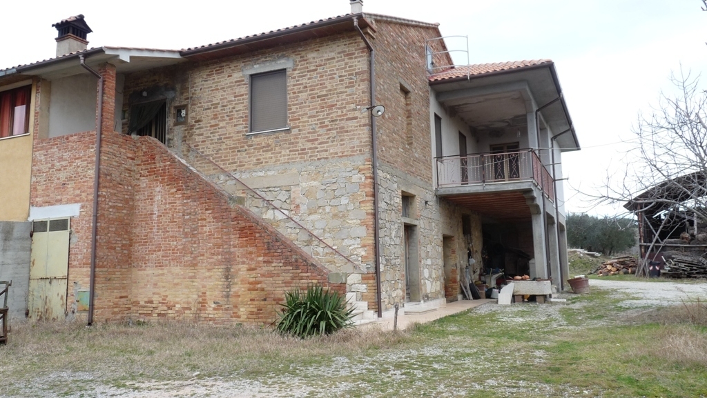 Porzione di casa in vendita a Castiglione Del Lago