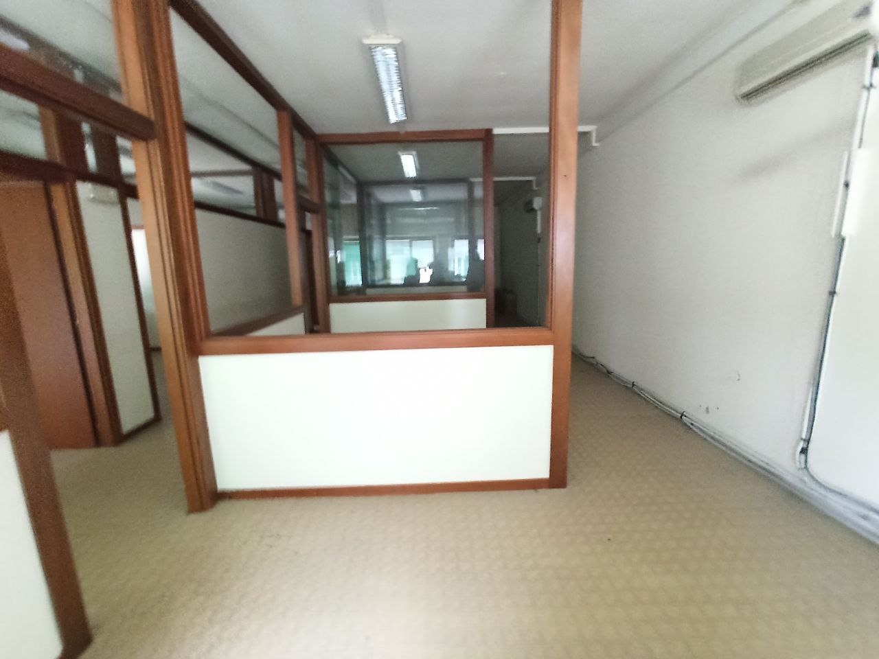 Locale commerciale in affitto a Castiglione Del Lago