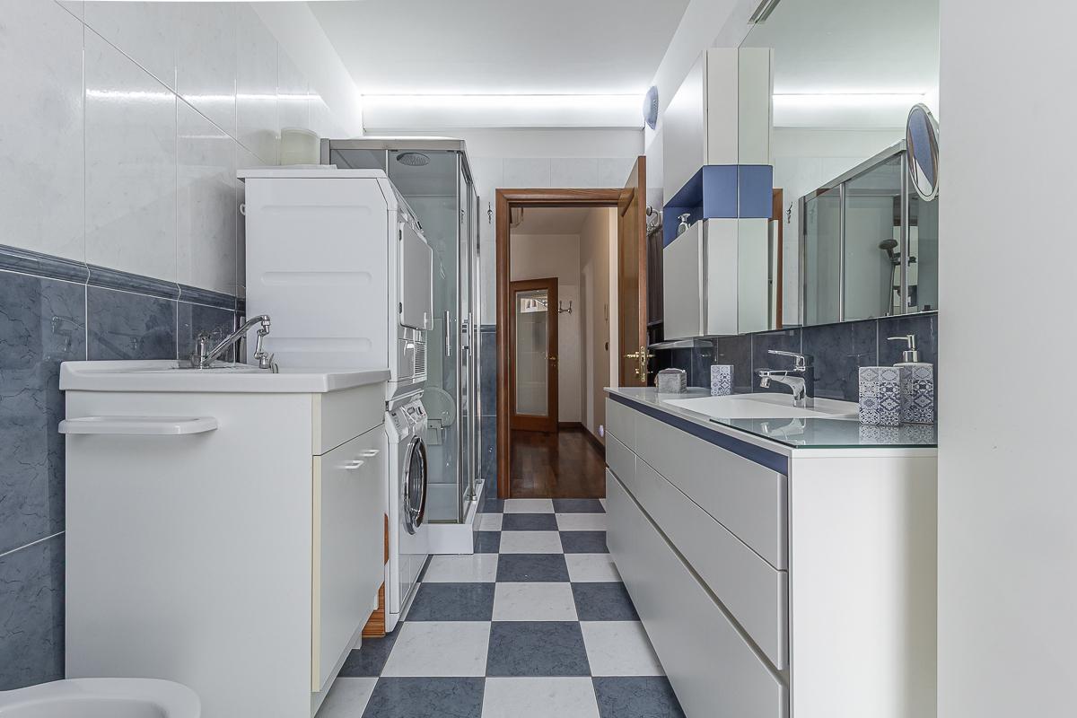 Villa in vendita, Via Claudio Gallerani 2, Terre del Reno con terrazzo ...