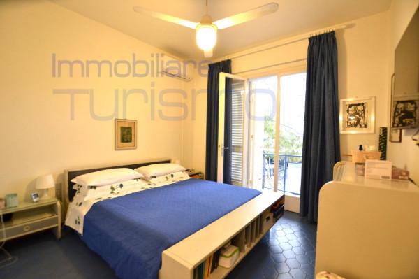 Villa in vendita, , Riccione con giardino privato, 265 mq • Wikicasa