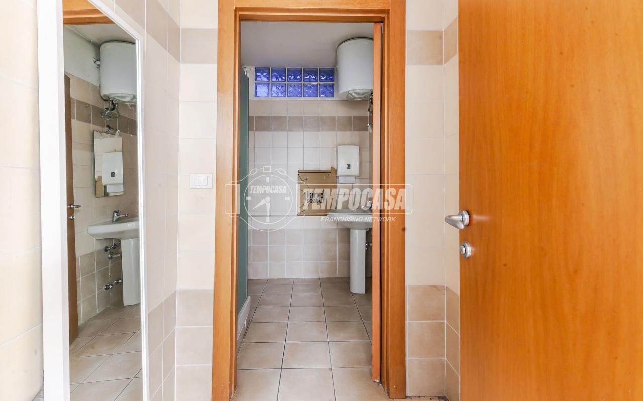 Ufficio in affitto, Via Gaetano De Castillia 8, Milano, In buone ...