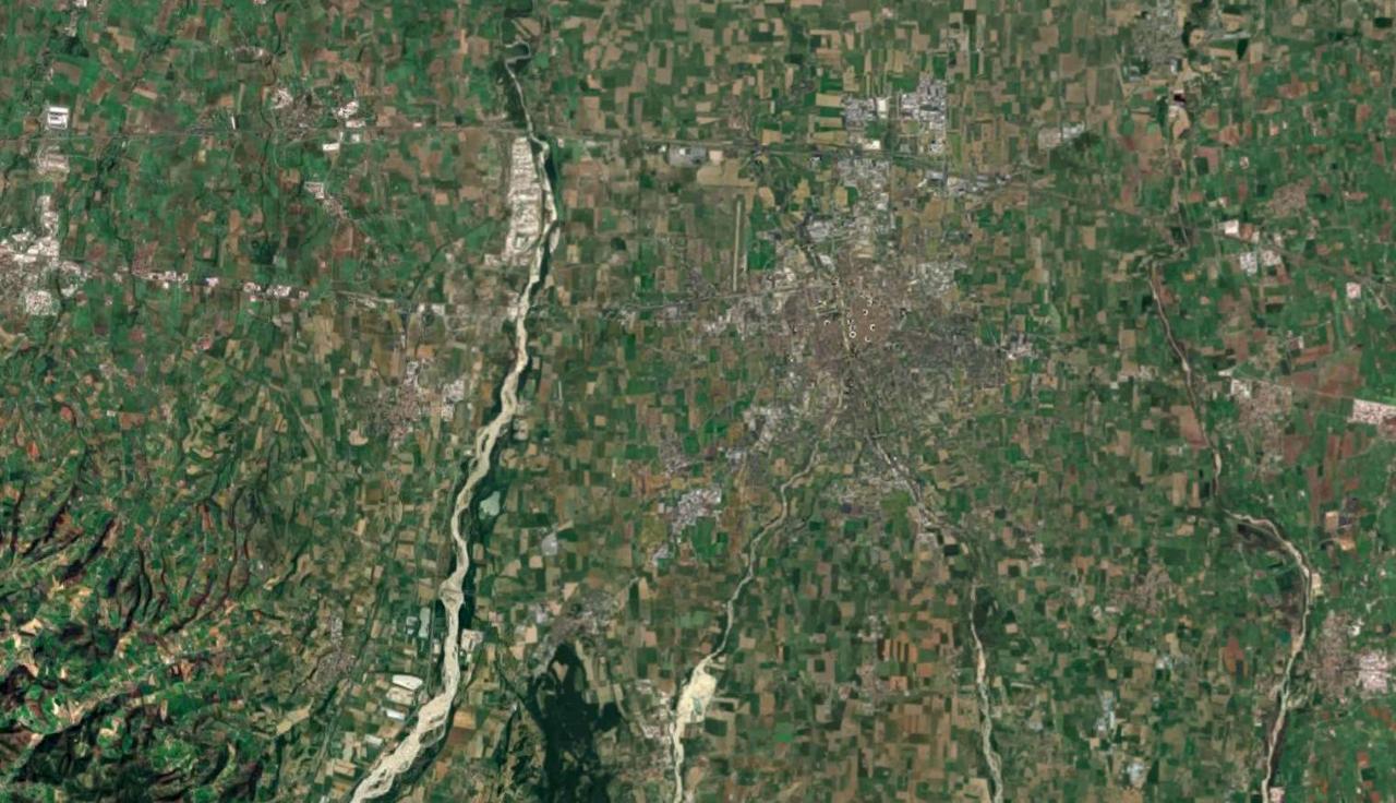 Porzione di casa in vendita, Strada Valera di Sotto, Parma con giardino ...